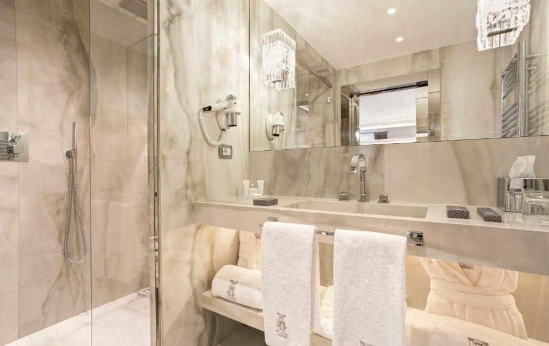 Palazzo Nainer, a Design Boutique Hotel Rome, Italy