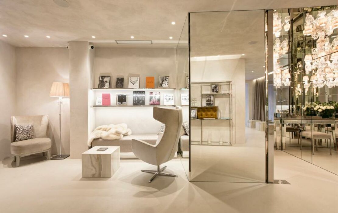 Palazzo Nainer, a Design Boutique Hotel Rome, Italy