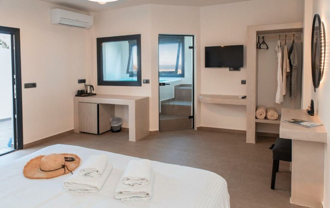 North Wind Luxury Suites, a Design Boutique Hotel Oia, Greece