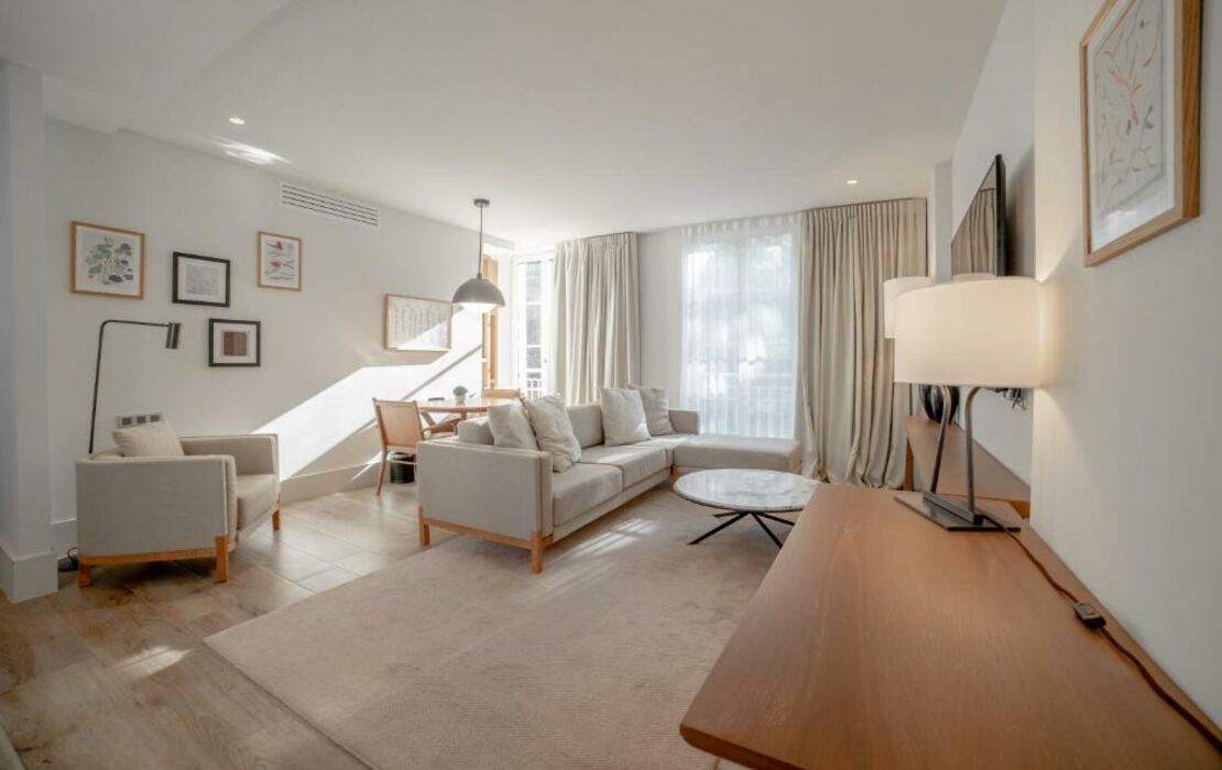 Le Grand Pavillon Chantilly, a Design Boutique Hotel Chantilly, France