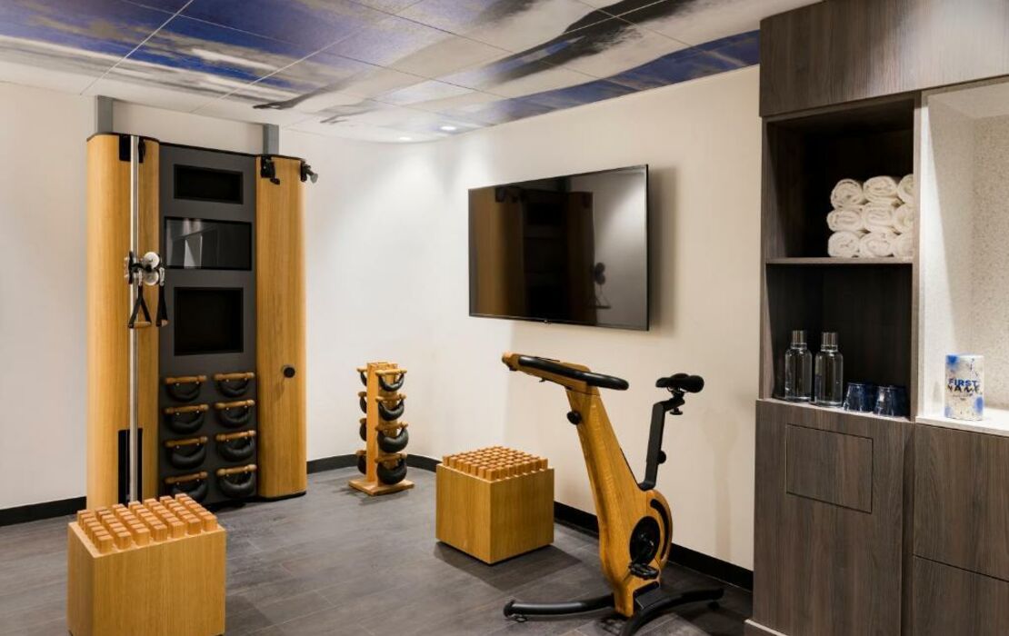 FirstName Bordeaux - part of JdV by Hyatt, a Design Boutique Hotel ...