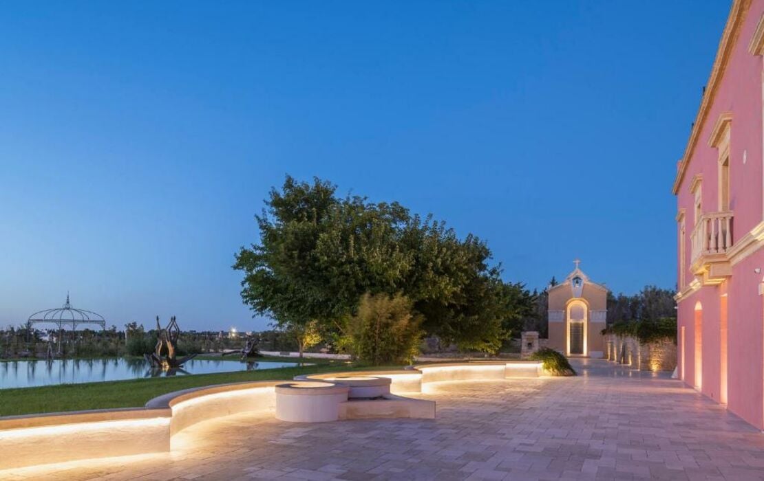 CASINANAND, a Design Boutique Hotel Novoli, Italy