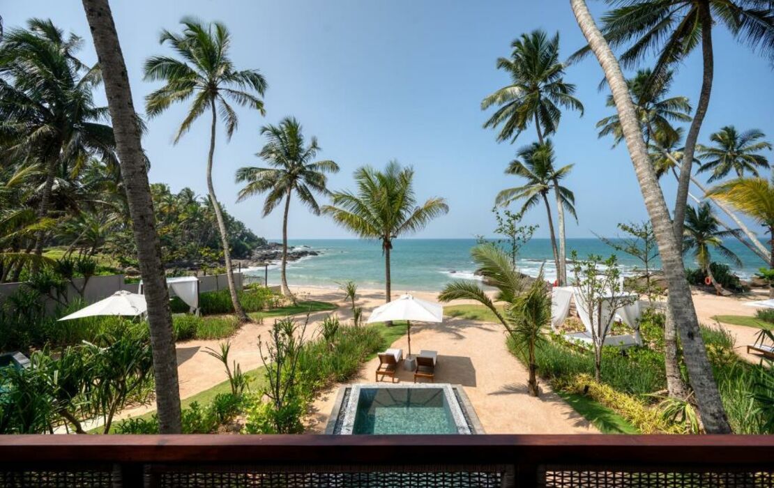 Ahu Bay, Ahungalla, Sri Lanka