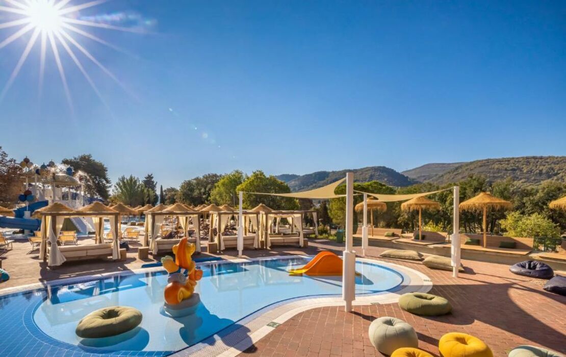 Valamar Amicor Green Resort, a Design Boutique Hotel Stari Grad, Croatia