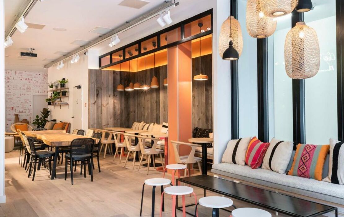 Central Hostel Bordeaux Centre, a Design Boutique Hotel Bordeaux, France