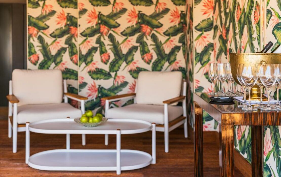 Debrah Brown, a member of Brown Hotels, a Design Boutique Hotel Tel ...