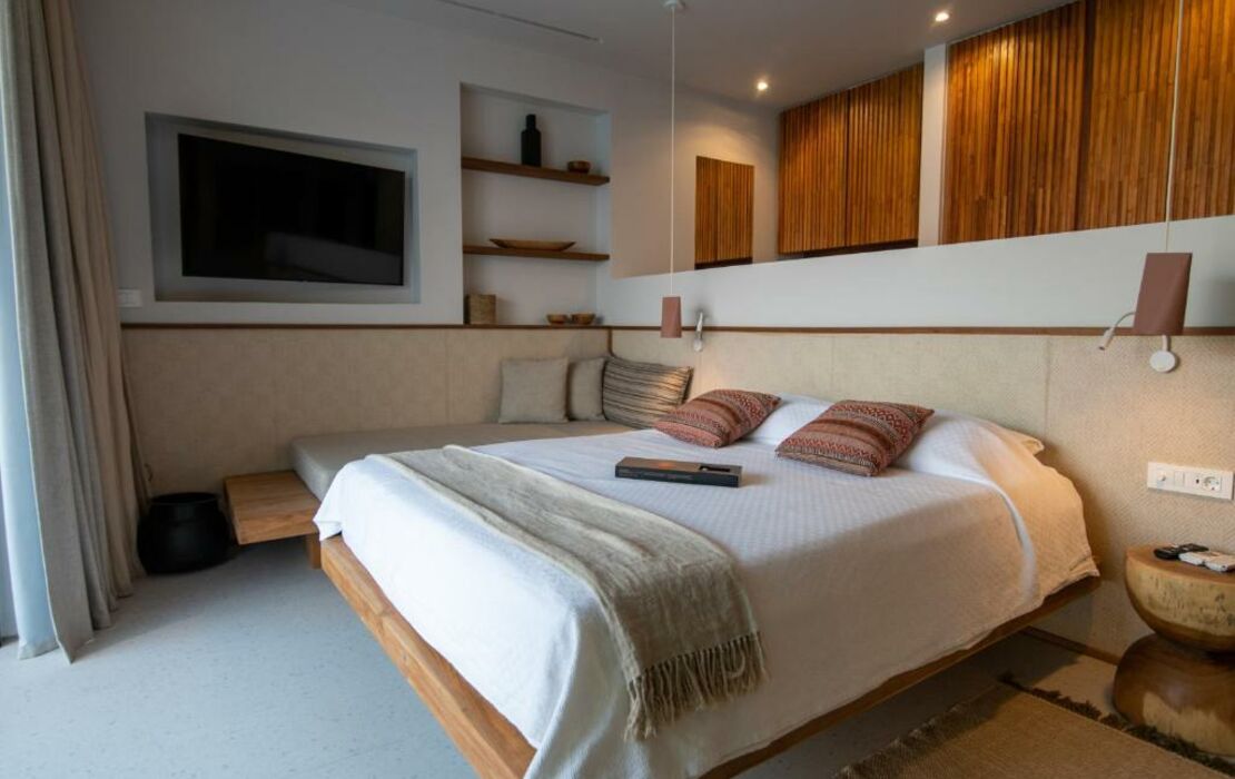 Amethyst Selene Paleros Couple's Hideaway, a Design Boutique Hotel ...