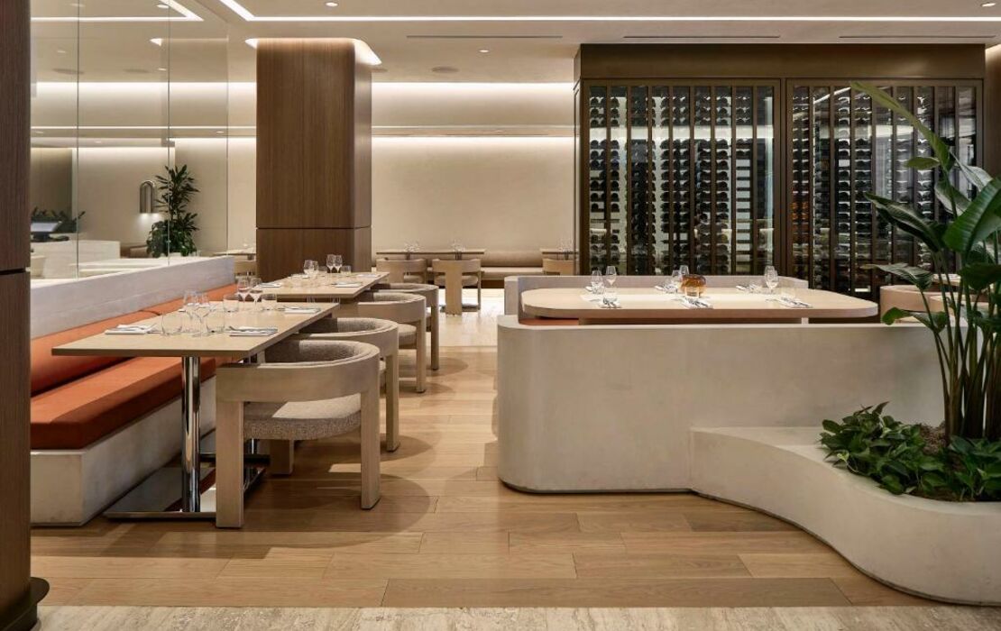 Vogue Hotel Montreal Downtown, Curio Collection by Hilton, a Design ...