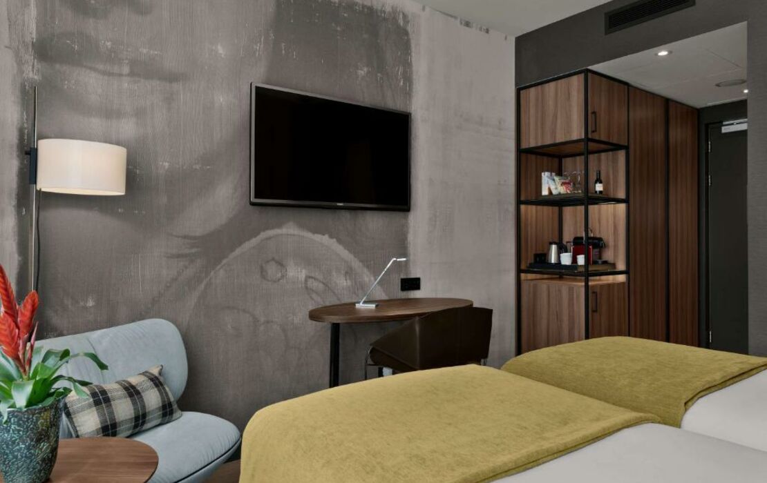 NH Collection Amsterdam Flower Market, a Design Boutique Hotel ...