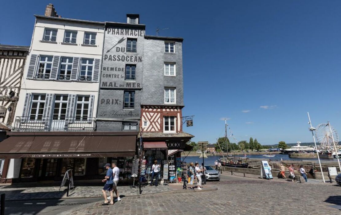 Le Passocéan, a Design Boutique Hotel Honfleur, France