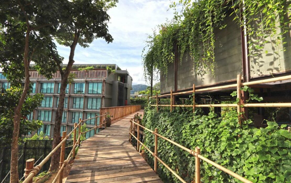 Dinso Resort & Villas Phuket an IHG Hotel, a Design Boutique Hotel Pa ...