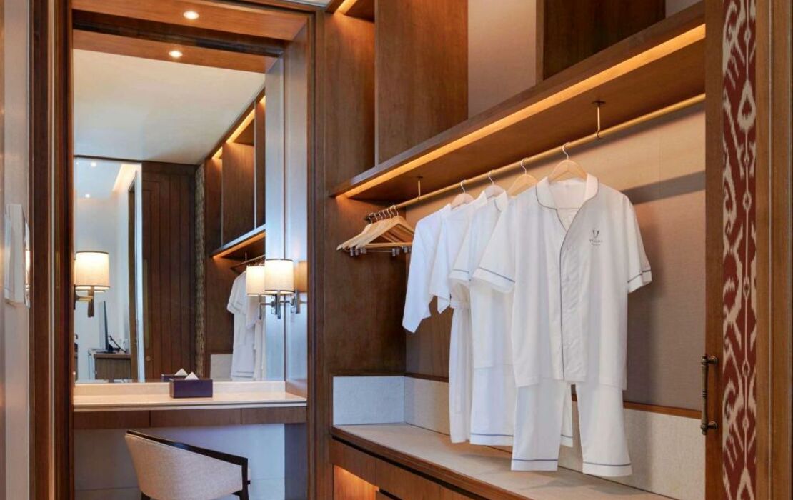 V Villas Phuket, MGallery, a Design Boutique Hotel Tambon Wichit, Thailand