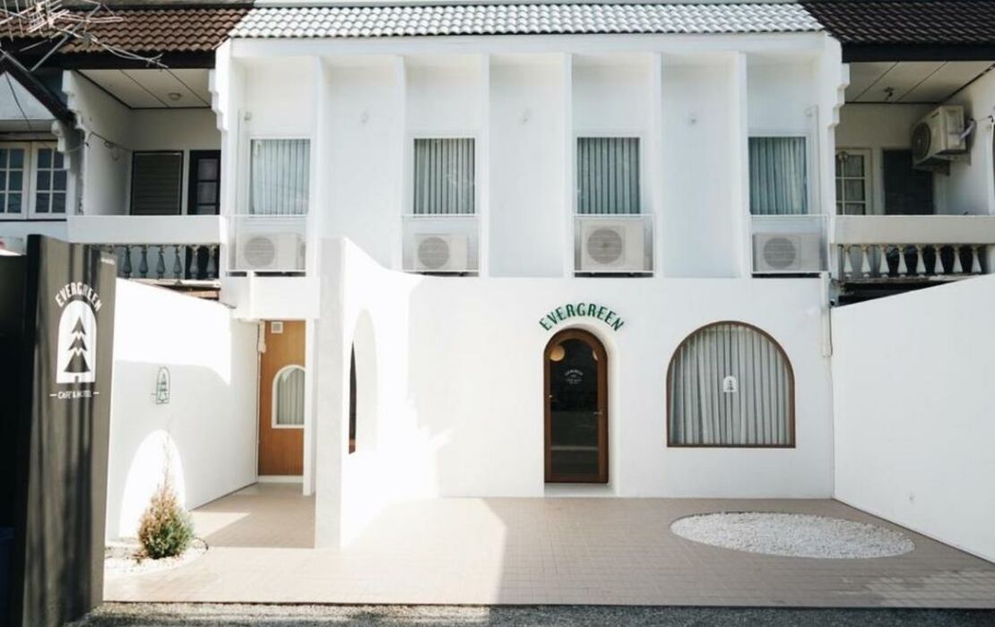 Evergreen Cafe and Hotel, a Design Boutique Hotel Chiang Mai, Thailand