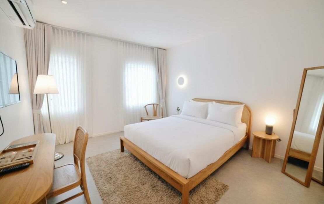 Evergreen Cafe and Hotel, a Design Boutique Hotel Chiang Mai, Thailand