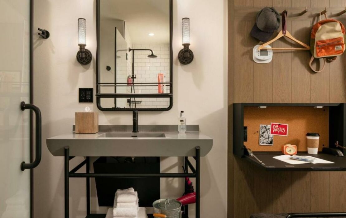 Moxy Austin - University, a Design Boutique Hotel Austin, U.S.A.