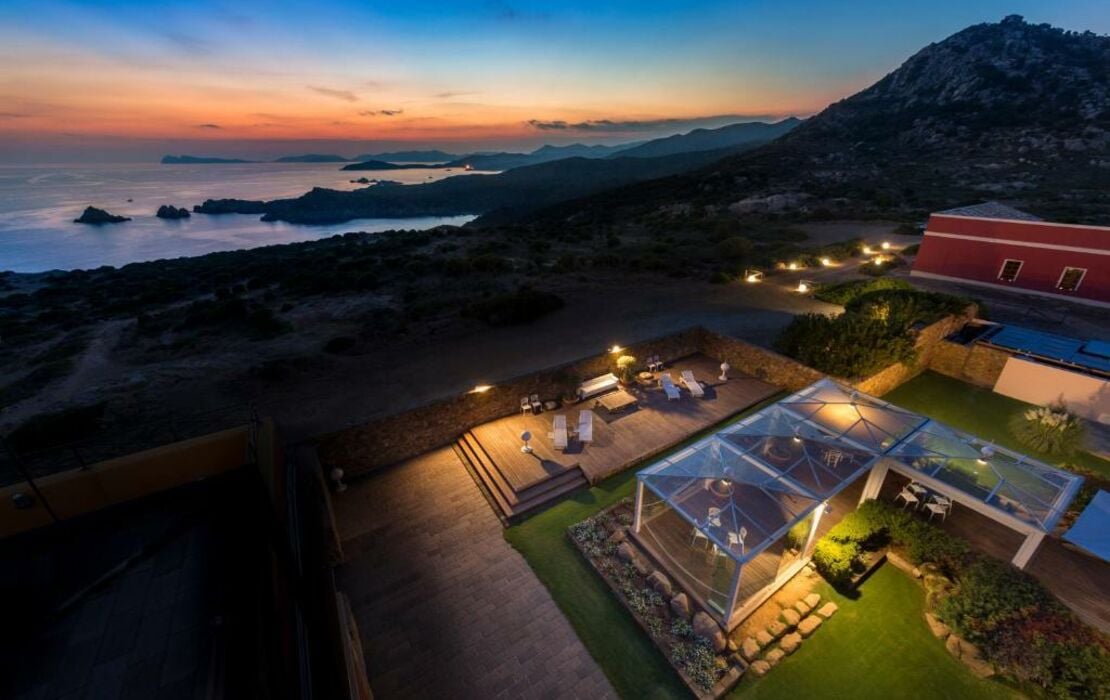 Faro Capo Spartivento, a Design Boutique Hotel Chia, Italy