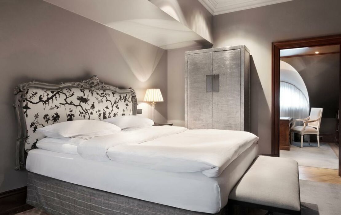 Schlosshotel Berlin by Patrick Hellmann, a Design Boutique Hotel Berlin ...