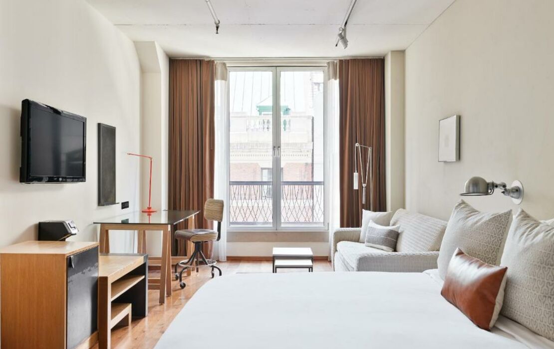 Chambers Hotel NYC - Experience the Best of NYC at an Unbeatable Price!