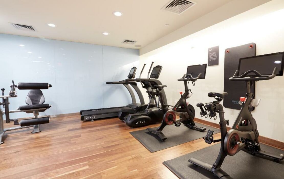 Chambers Hotel NYC - Experience the Best of NYC at an Unbeatable Price!