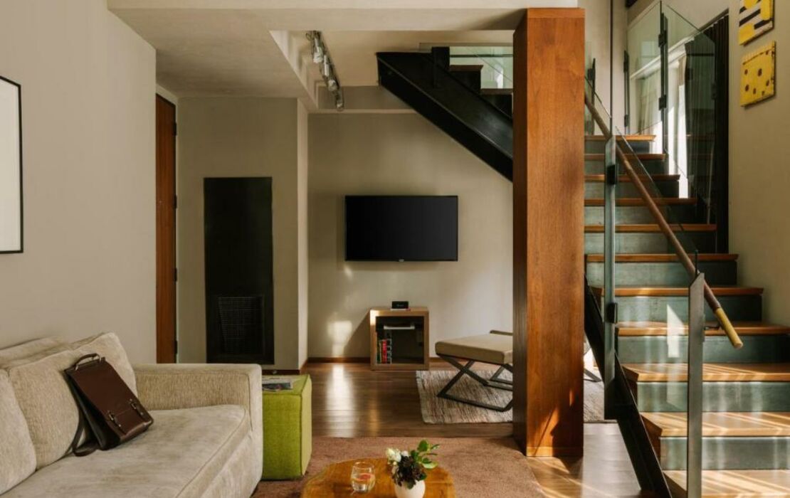 Chambers Hotel NYC - Experience the Best of NYC at an Unbeatable Price!