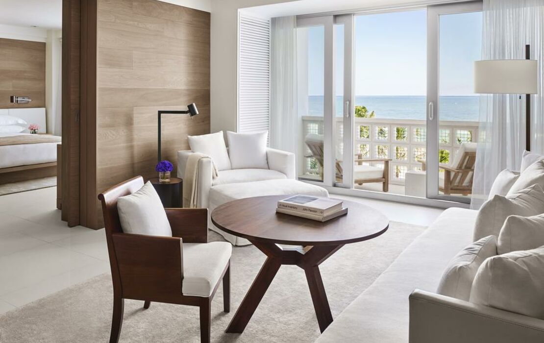 The Miami Beach EDITION, a Design Boutique Hotel Miami Beach, U.S.A.