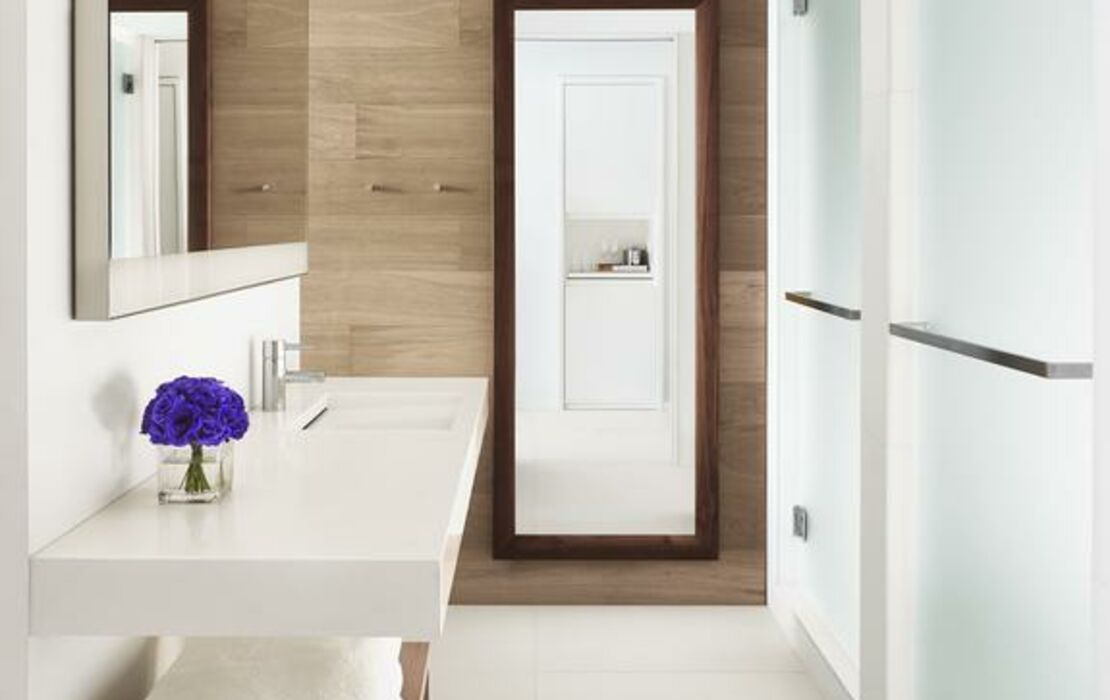 The Miami Beach EDITION, a Design Boutique Hotel Miami Beach, U.S.A.