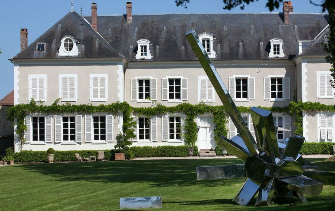 Chateau De La Resle - Design Hotels, a Design Boutique Hotel Montigny ...