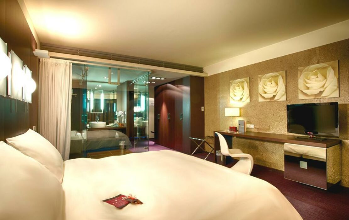 Le Rex Hôtel, a Design Boutique Hotel Tarbes, France