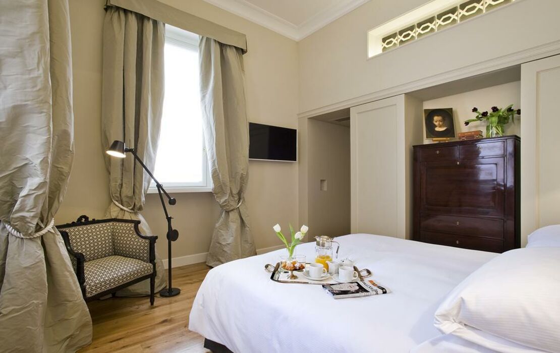 Crossing Condotti, a Design Boutique Hotel Rome, Italy