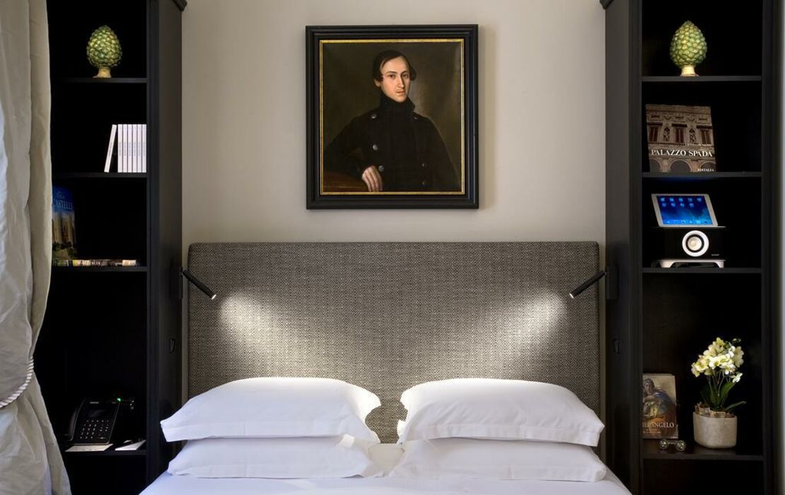 Crossing Condotti, a Design Boutique Hotel Rome, Italy