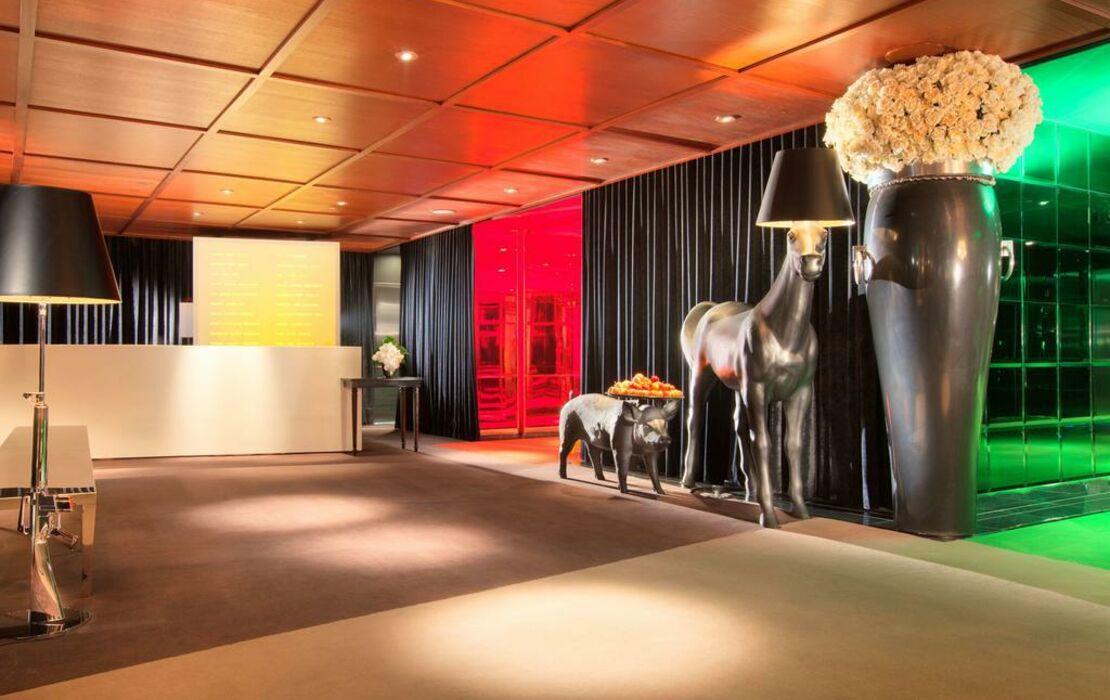 SLS Hotel Beverly Hills - Best hotel in beverly hills