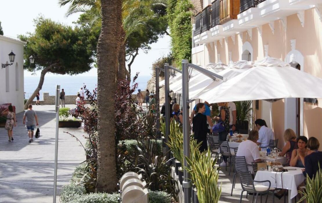 Mirador de Dalt Vila-Relais & Chateaux, a Design Boutique Hotel Ibiza ...