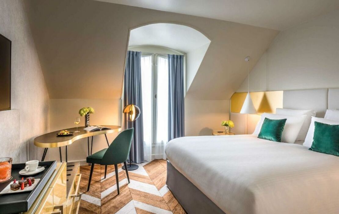 Le Louis Versailles Château - MGallery, a Design Boutique Hotel ...