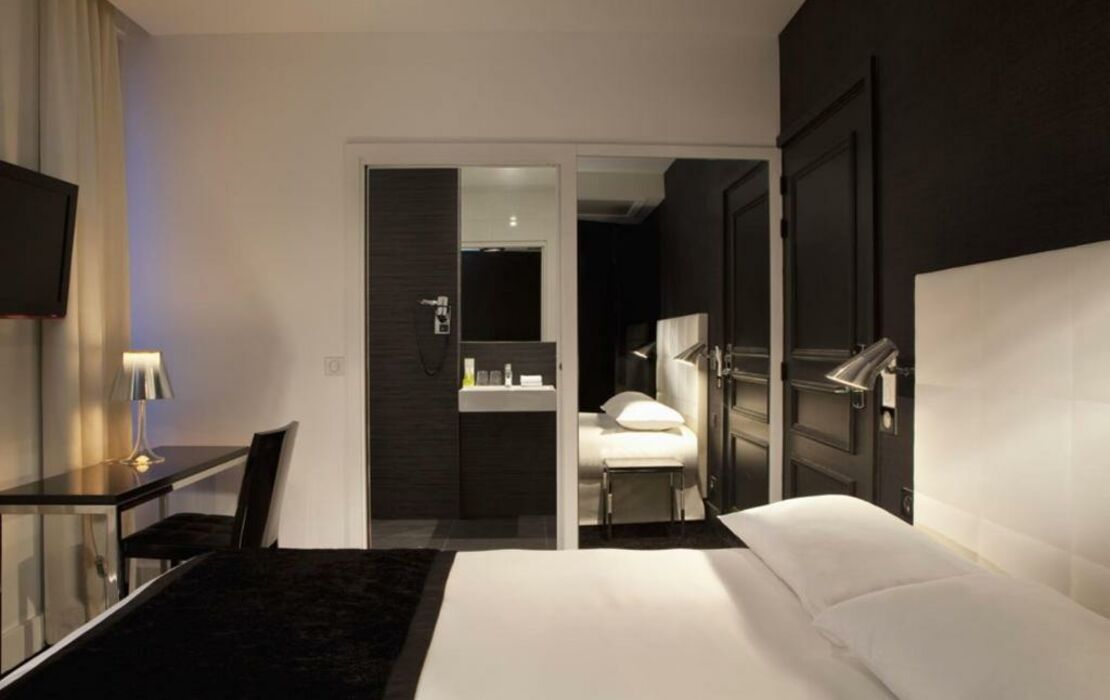 First Hotel Paris Tour Eiffel, a Design Boutique Hotel Paris, France