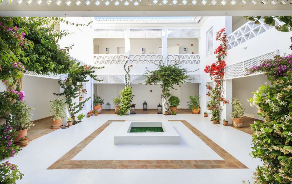 Vila Monte Farm House, a Design Boutique Hotel Moncarapacho, Portugal