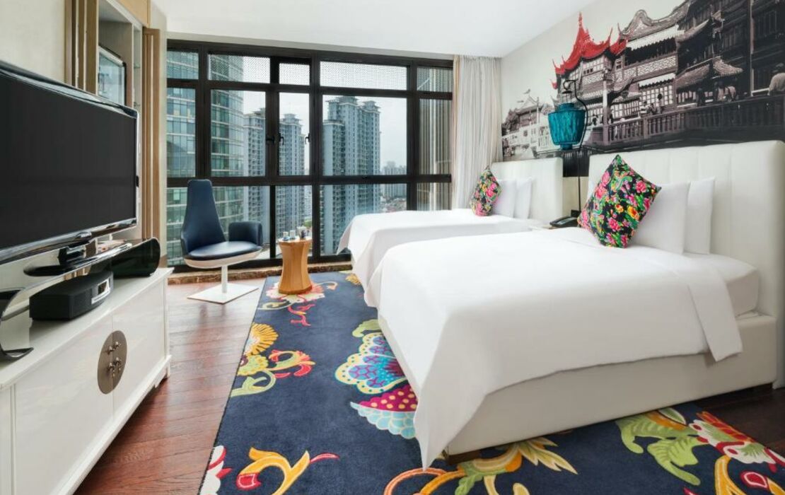 Hotel Indigo Shanghai On The Bund, an IHG Hotel, a Design Boutique ...