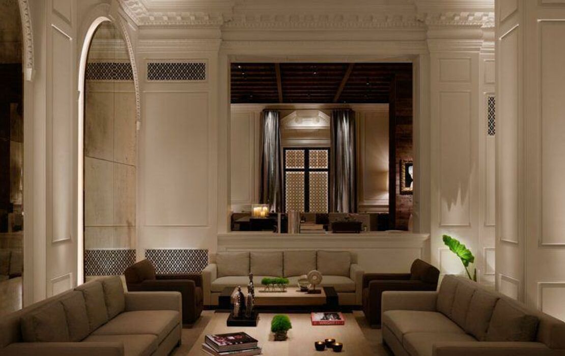 Ambassador Chicago, part of JdV by Hyatt, a Design Boutique Hotel ...
