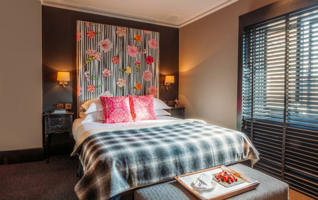 11 Cadogan Gardens Hotel & Apartments, a Design Boutique Hotel London ...