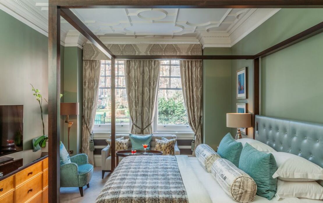 11 Cadogan Gardens Hotel & Apartments, a Design Boutique Hotel London ...