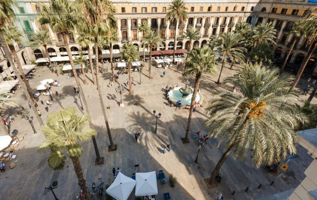 Sonder l DO Plaça Reial, Barcelona, Spanien