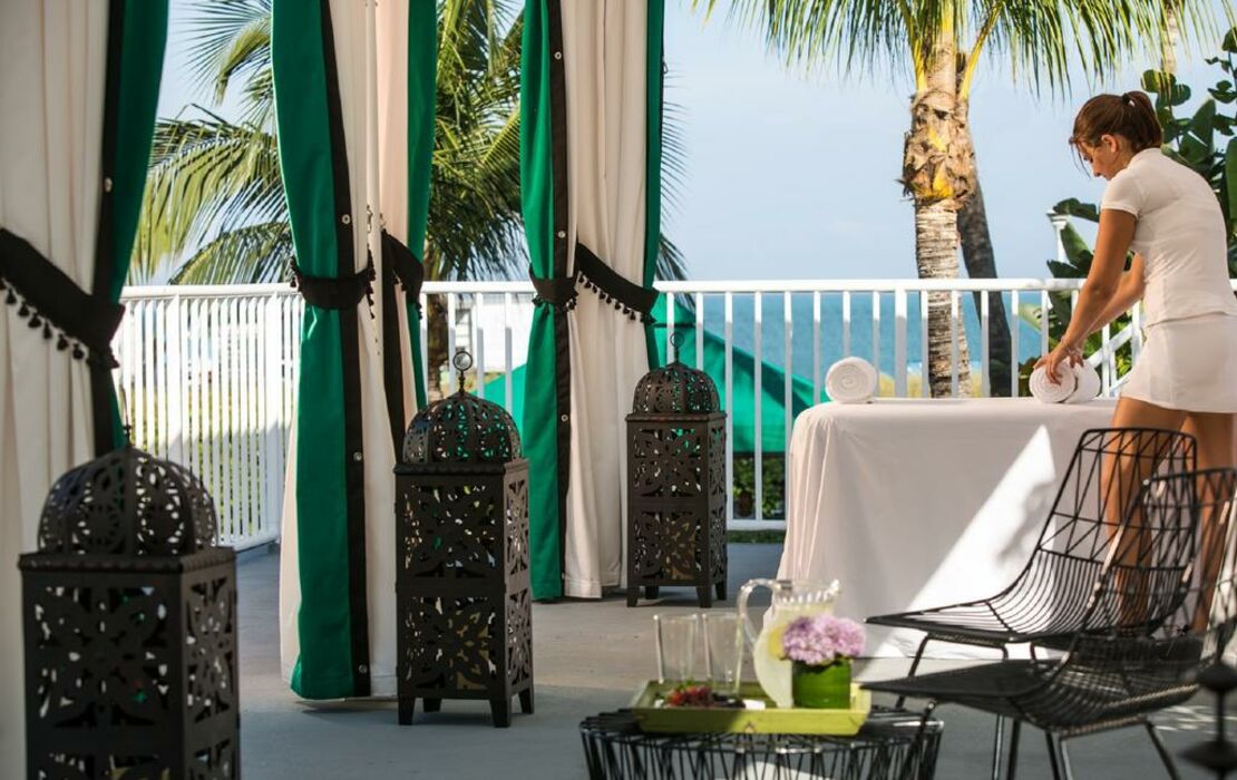 Kimpton Surfcomber Hotel, a Design Boutique Hotel Miami Beach, U.S.A.