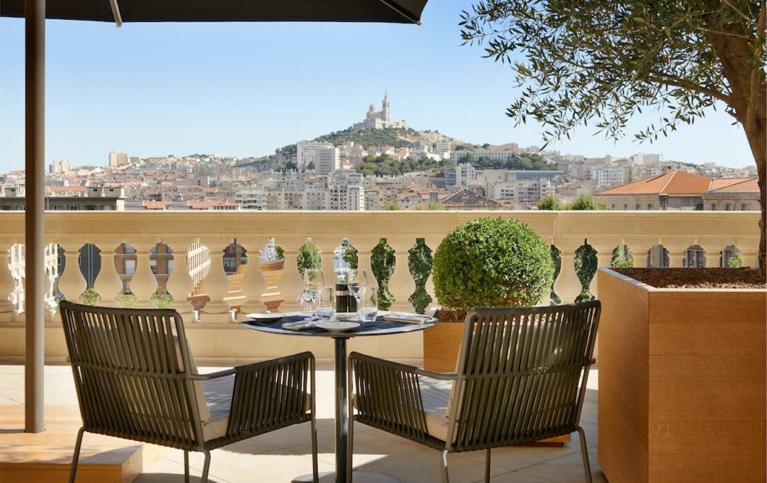 InterContinental Marseille - Hotel Dieu, a Design Boutique Hotel ...