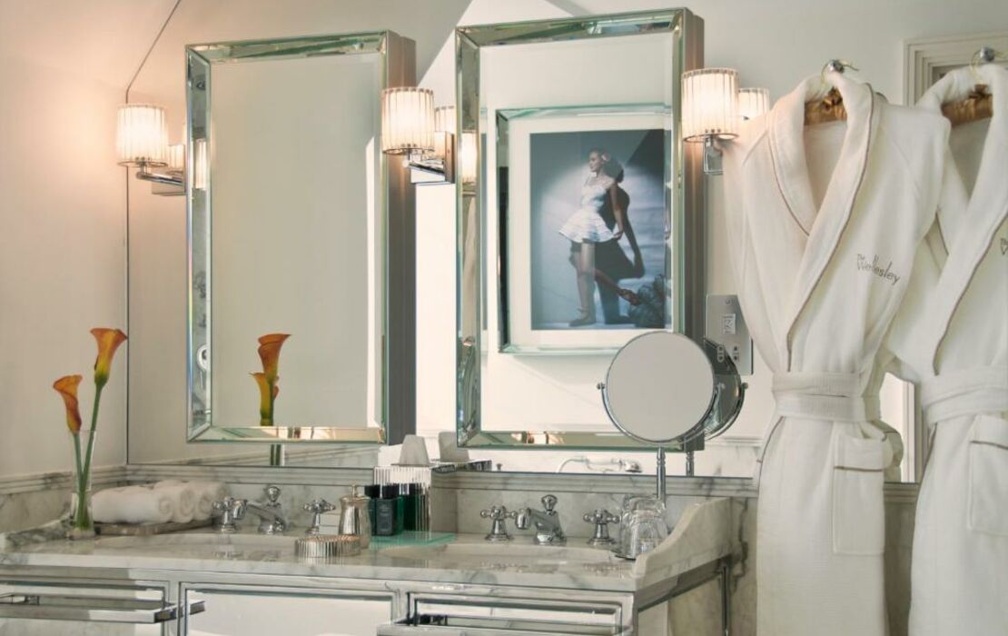 The Wellesley, a Luxury Collection Hotel, Knightsbridge, London, a ...