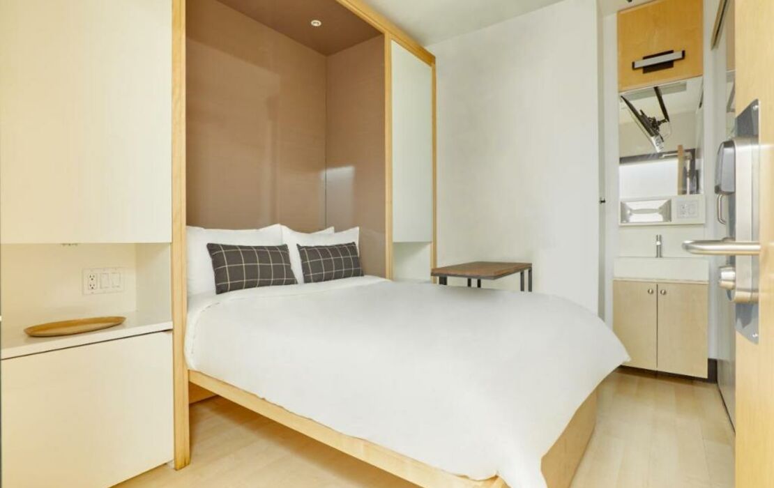 Sonder The Beverley, a Design Boutique Hotel Toronto, Canada