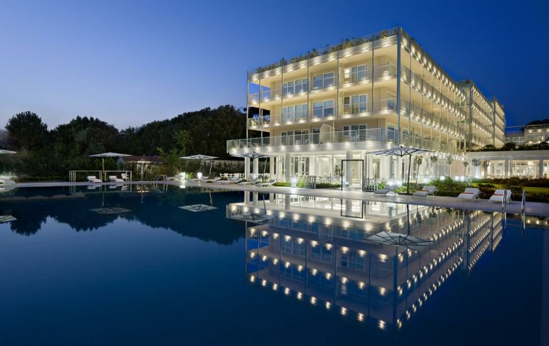 Versilia Lido | UNA Esperienze, a Design Boutique Hotel Lido di ...