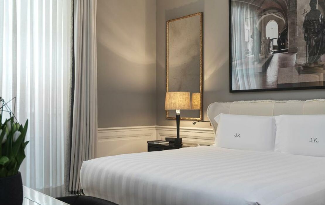 J.K. Place Roma - The Leading Hotels of the World, a Design Boutique ...
