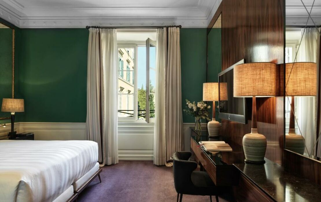 J.K. Place Roma - The Leading Hotels of the World, a Design Boutique ...