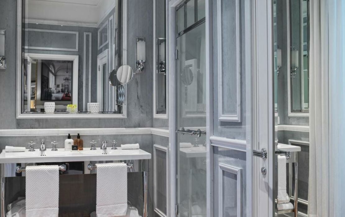 J.K. Place Roma - The Leading Hotels of the World, a Design Boutique ...