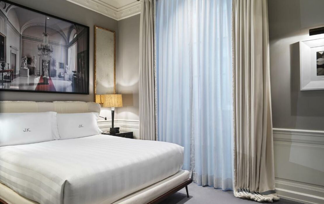 J.K. Place Roma - The Leading Hotels of the World, a Design Boutique ...