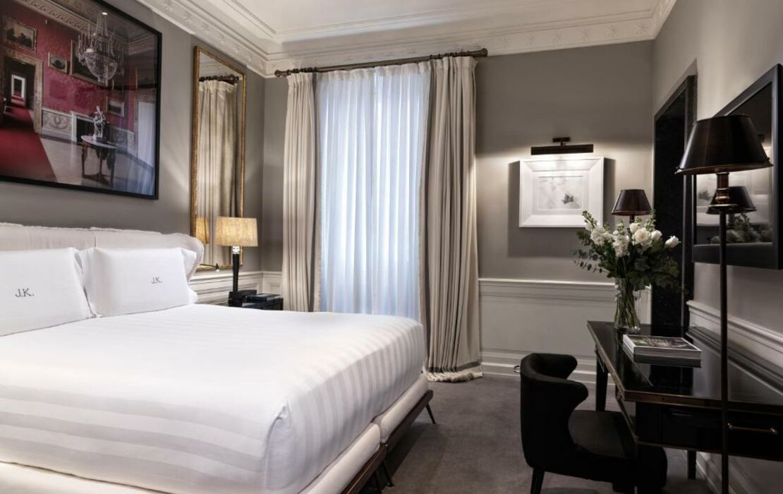 J.K. Place Roma - The Leading Hotels of the World, a Design Boutique ...